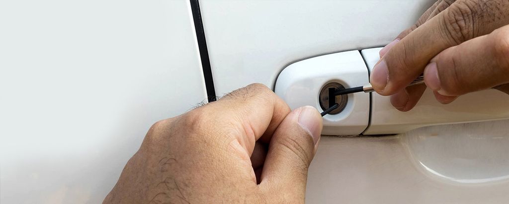 Broken Key Extraction services in Milwaukee, Wauwatosa and West Allis ...